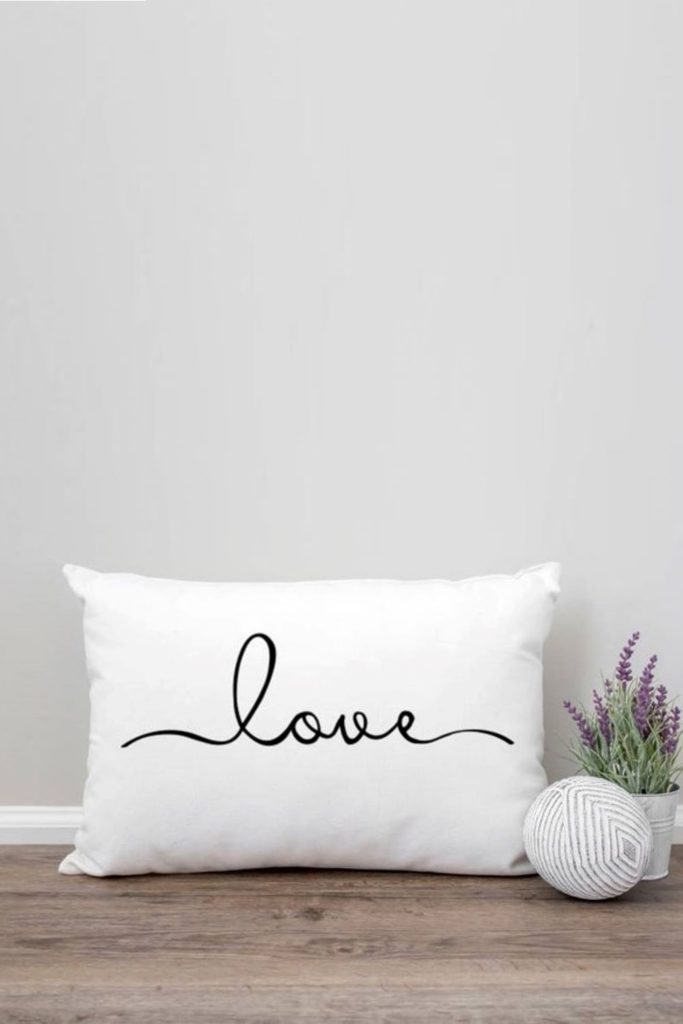 Valentine's Day Decor Ideas - Nomadic Style Girl